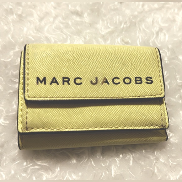 Marc Jacobs | Bags | Marc Jacobs Mini Trifold Wallet 4 X 3 When Open It ...